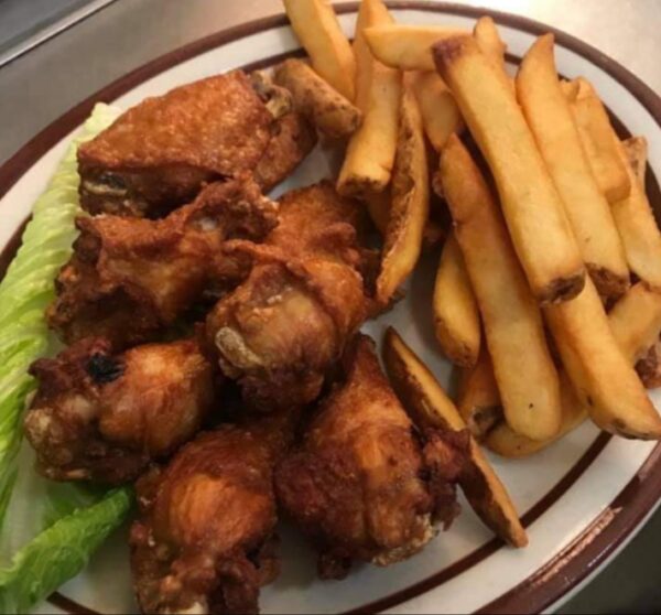 Dining – Buskey Bay Resort